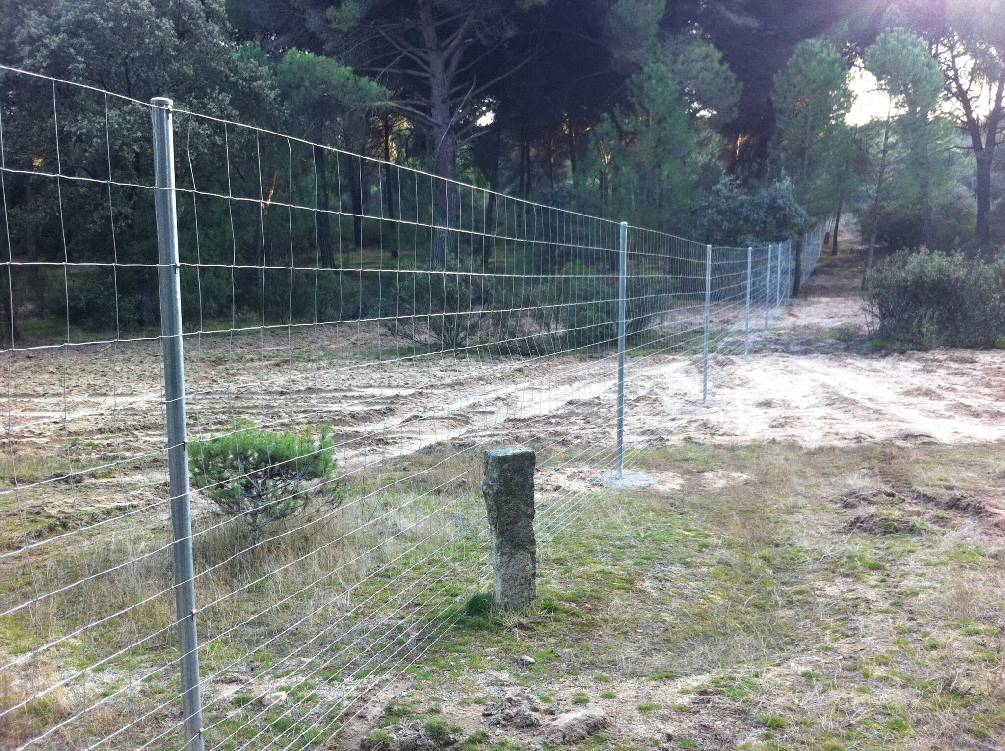 Kit Vallado 100 Mts X 2 Mts Malla Simple Torsión Galvanizada